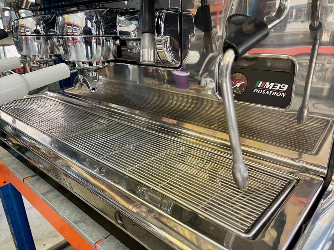 Καφετιέρα La Cimbali M39 Dosatron ~ Coffeeline